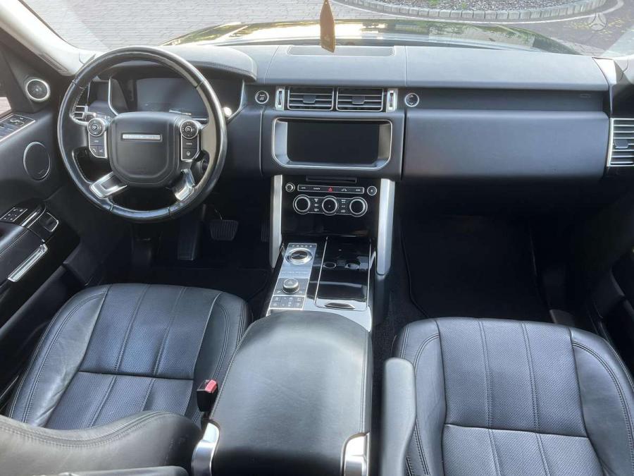 Melns Land Rover Range Rover 2017 Tauragė, ar dzinēja tilpumu 3.00 L un nobraukumu 228 tūkst. km par 18499 €, foto 17 vietnē AUTOMOTO.COM.LV