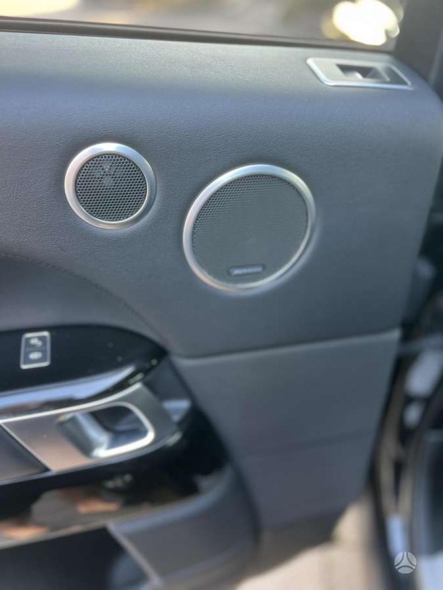 Melns Land Rover Range Rover 2017 Tauragė, ar dzinēja tilpumu 3.00 L un nobraukumu 228 tūkst. km par 18499 €, foto 21 vietnē AUTOMOTO.COM.LV