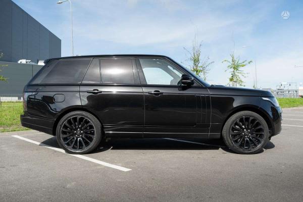 Melns Land Rover Range Rover 2017 Viļņa, ar dzinēja tilpumu 4.40 L un nobraukumu 249 tūkst. km par 27950 €, foto 8 vietnē AUTOMOTO.COM.LV
