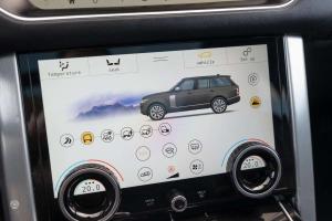 Black Land Rover Range Rover 2017 in Vilnius, with an engine capacity of 4.40 L and mileage of 249 thousand km for 27950 €, photo 24 on AUTOMOTO.COM.LV