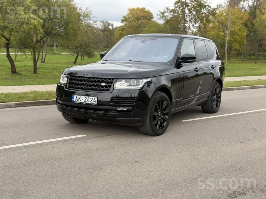 Black Land Rover Range Rover 2017 in Riga, with an engine capacity of 4.40 L and mileage of 162 thousand km for 28500 €, photo 1 on AUTOMOTO.COM.LV