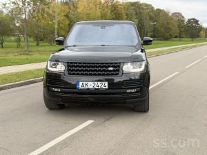 Black Land Rover Range Rover 2017 in Riga, with an engine capacity of 4.40 L and mileage of 162 thousand km for 28500 €, photo 3 on AUTOMOTO.COM.LV