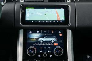 Черный Ленд Ровер Рендж Ровер 2018 в Мариямполе, объемом двигателя 2.99 л и пробегом 61 тыс. км за 44950 €, фото 18 на AUTOMOTO.COM.LV