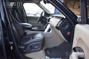 Black Land Rover Range Rover 2018 in Riga, with an engine capacity of 3.00 L and mileage of 57 thousand km for 44900 €, photo 14 on AUTOMOTO.COM.LV