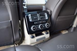 Black Land Rover Range Rover 2018 in Riga, with an engine capacity of 3.00 L and mileage of 57 thousand km for 44900 €, photo 16 on AUTOMOTO.COM.LV