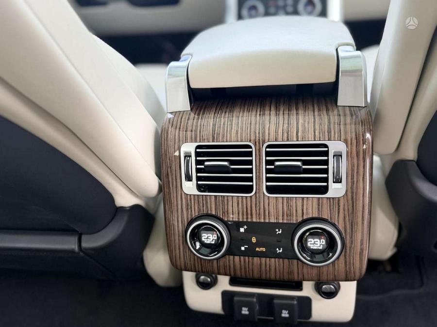 Melns Land Rover Range Rover 2018 Mažeikiai, ar dzinēja tilpumu 2.99 L un nobraukumu 196 tūkst. km par 36000 €, foto 11 vietnē AUTOMOTO.COM.LV