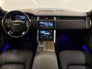Black Land Rover Range Rover 2018 in Marijampole, with an engine capacity of 2.99 L and mileage of 120 thousand km for 32850 €, photo 21 on AUTOMOTO.COM.LV