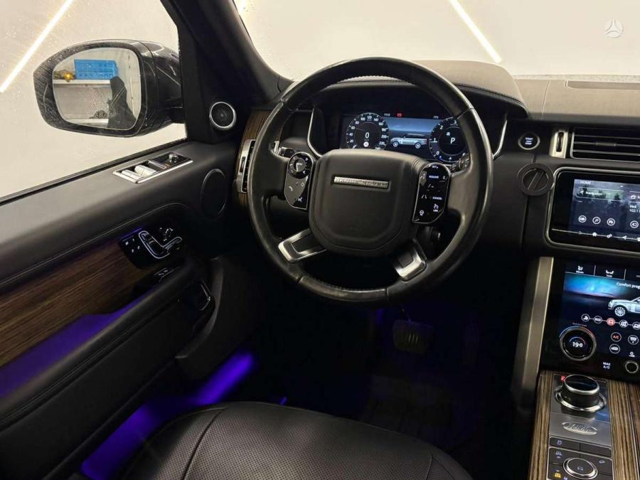 Black Land Rover Range Rover 2018 in Marijampole, with an engine capacity of 2.99 L and mileage of 120 thousand km for 32850 €, photo 22 on AUTOMOTO.COM.LV