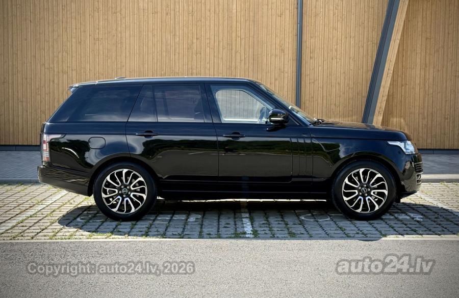 Melns Land Rover Range Rover 2018 Tallina, ar dzinēja tilpumu 3.00 L un nobraukumu 114 tūkst. km par 29990 €, foto 3 vietnē AUTOMOTO.COM.LV