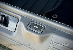 Melns Land Rover Range Rover 2018 Tallina, ar dzinēja tilpumu 3.00 L un nobraukumu 114 tūkst. km par 29990 €, foto 26 vietnē AUTOMOTO.COM.LV