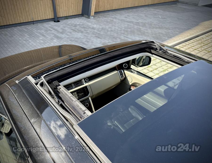 Melns Land Rover Range Rover 2018 Tallina, ar dzinēja tilpumu 3.00 L un nobraukumu 114 tūkst. km par 29990 €, foto 28 vietnē AUTOMOTO.COM.LV