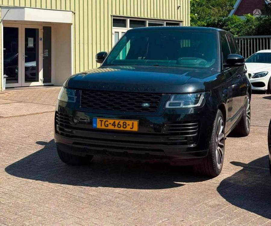 Melns Land Rover Range Rover 2018 Kauņa, ar dzinēja tilpumu 4.37 L un nobraukumu 160 tūkst. km par 28000 €, foto 1 vietnē AUTOMOTO.COM.LV