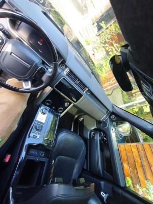 Melns Land Rover Range Rover 2018 Kauņa, ar dzinēja tilpumu 4.37 L un nobraukumu 160 tūkst. km par 28000 €, foto 5 vietnē AUTOMOTO.COM.LV