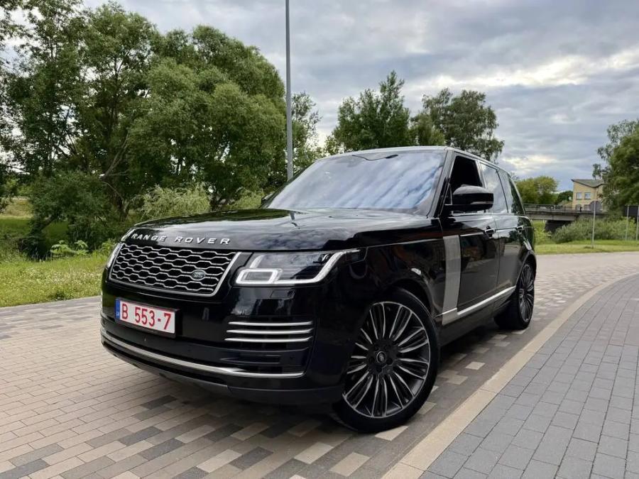 Melns Land Rover Range Rover 2019 Rēzekne, ar dzinēja tilpumu 4.40 L un nobraukumu 226 tūkst. km par 43990 €, foto 3 vietnē AUTOMOTO.COM.LV