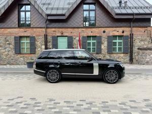 Melns Land Rover Range Rover 2019 Rēzekne, ar dzinēja tilpumu 4.40 L un nobraukumu 226 tūkst. km par 43990 €, foto 5 vietnē AUTOMOTO.COM.LV