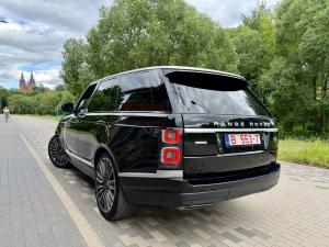 Melns Land Rover Range Rover 2019 Rēzekne, ar dzinēja tilpumu 4.40 L un nobraukumu 226 tūkst. km par 43990 €, foto 7 vietnē AUTOMOTO.COM.LV