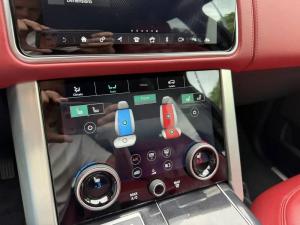 Melns Land Rover Range Rover 2019 Rēzekne, ar dzinēja tilpumu 4.40 L un nobraukumu 226 tūkst. km par 43990 €, foto 20 vietnē AUTOMOTO.COM.LV