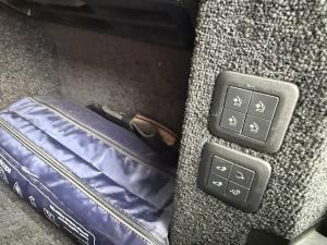 Melns Land Rover Range Rover 2019 Rēzekne, ar dzinēja tilpumu 4.40 L un nobraukumu 226 tūkst. km par 43990 €, foto 30 vietnē AUTOMOTO.COM.LV