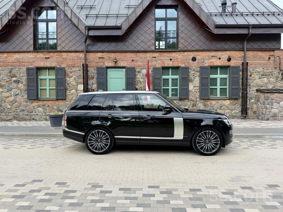 Black Land Rover Range Rover 2019 in Rezekne, with an engine capacity of 4.40 L and mileage of 226 thousand km for 43990 €, photo 5 on AUTOMOTO.COM.LV