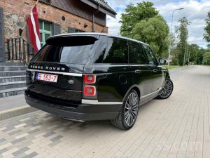 Black Land Rover Range Rover 2019 in Rezekne, with an engine capacity of 4.40 L and mileage of 226 thousand km for 43990 €, photo 6 on AUTOMOTO.COM.LV