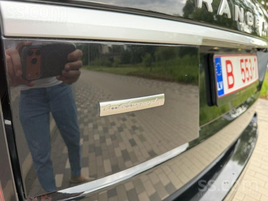 Black Land Rover Range Rover 2019 in Rezekne, with an engine capacity of 4.40 L and mileage of 226 thousand km for 43990 €, photo 28 on AUTOMOTO.COM.LV