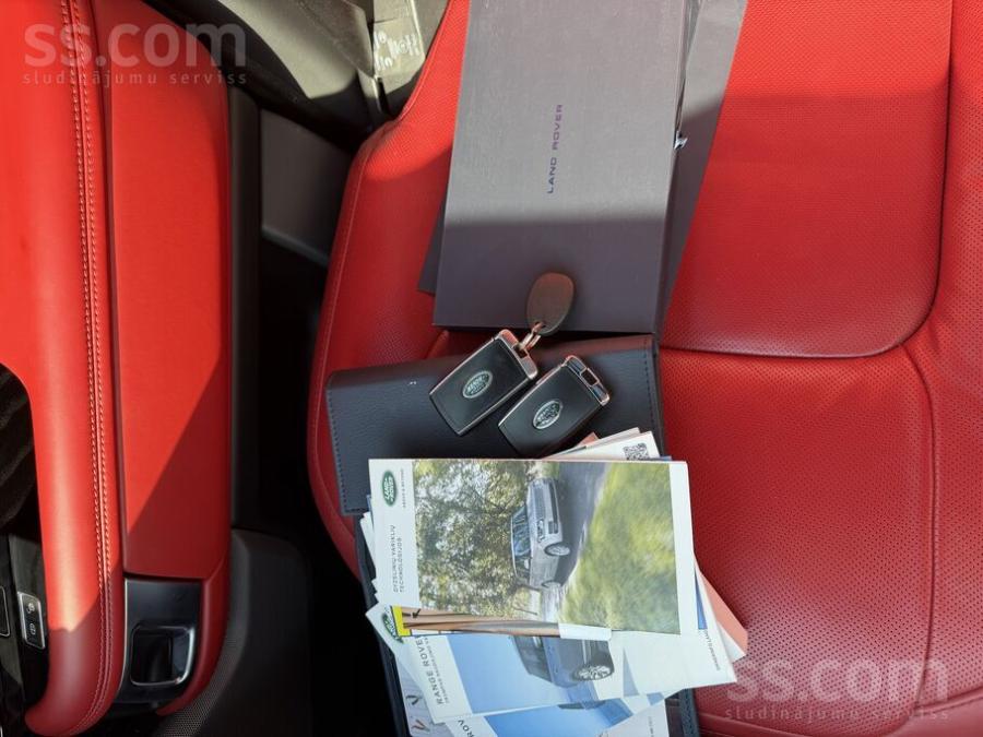 Black Land Rover Range Rover 2019 in Rezekne, with an engine capacity of 4.40 L and mileage of 226 thousand km for 43990 €, photo 30 on AUTOMOTO.COM.LV