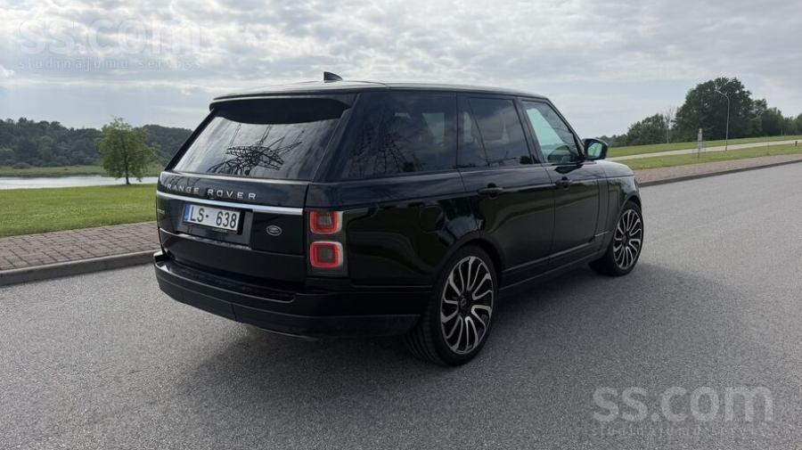 Black Land Rover Range Rover 2019 in Aizkraukle, with an engine capacity of 4.40 L and mileage of 222 thousand km for 41900 €, photo 6 on AUTOMOTO.COM.LV