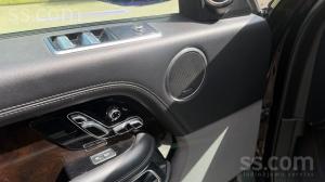 Black Land Rover Range Rover 2019 in Aizkraukle, with an engine capacity of 4.40 L and mileage of 222 thousand km for 41900 €, photo 8 on AUTOMOTO.COM.LV