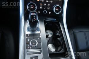 Melns Land Rover Range Rover 2020 Rīga, ar dzinēja tilpumu 3.00 L un nobraukumu 116 tūkst. km par 31000 €, foto 22 vietnē AUTOMOTO.COM.LV