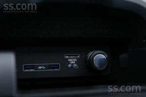 Melns Land Rover Range Rover 2020 Rīga, ar dzinēja tilpumu 3.00 L un nobraukumu 116 tūkst. km par 31000 €, foto 23 vietnē AUTOMOTO.COM.LV