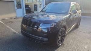 Melns Land Rover Range Rover 2022 Šauļi, ar dzinēja tilpumu 3.00 L un nobraukumu 108 tūkst. km par 89000 €, foto  vietnē AUTOMOTO.COM.LV