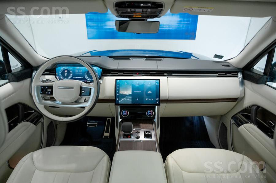 Melns Land Rover Range Rover 2022 Rīga, ar dzinēja tilpumu 3.00 L un nobraukumu 33 tūkst. km par 105990 €, foto 11 vietnē AUTOMOTO.COM.LV