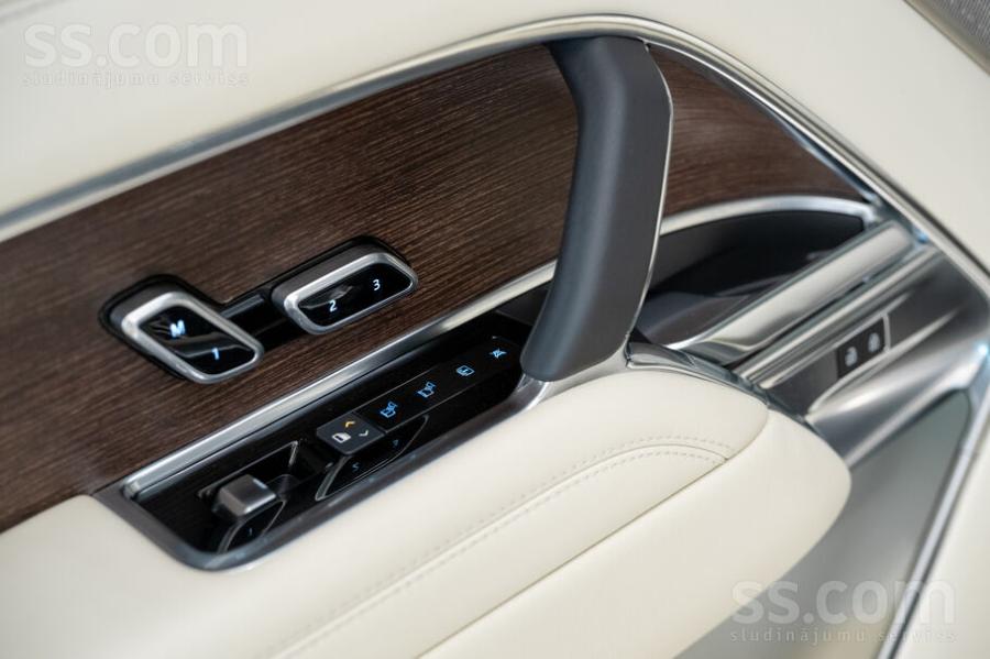 Melns Land Rover Range Rover 2022 Rīga, ar dzinēja tilpumu 3.00 L un nobraukumu 33 tūkst. km par 105990 €, foto 15 vietnē AUTOMOTO.COM.LV