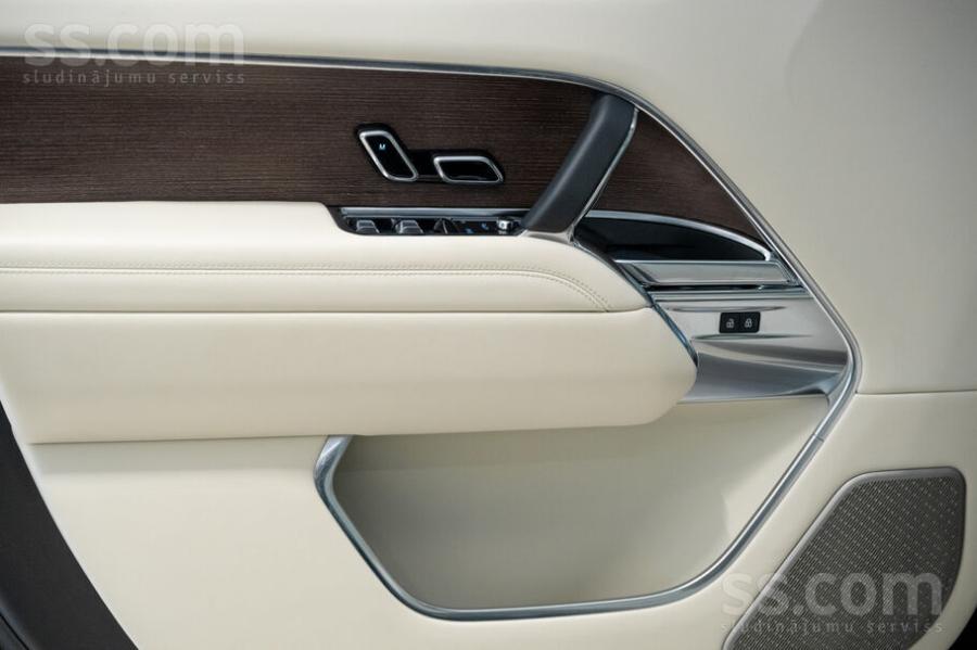Melns Land Rover Range Rover 2022 Rīga, ar dzinēja tilpumu 3.00 L un nobraukumu 33 tūkst. km par 105990 €, foto 23 vietnē AUTOMOTO.COM.LV