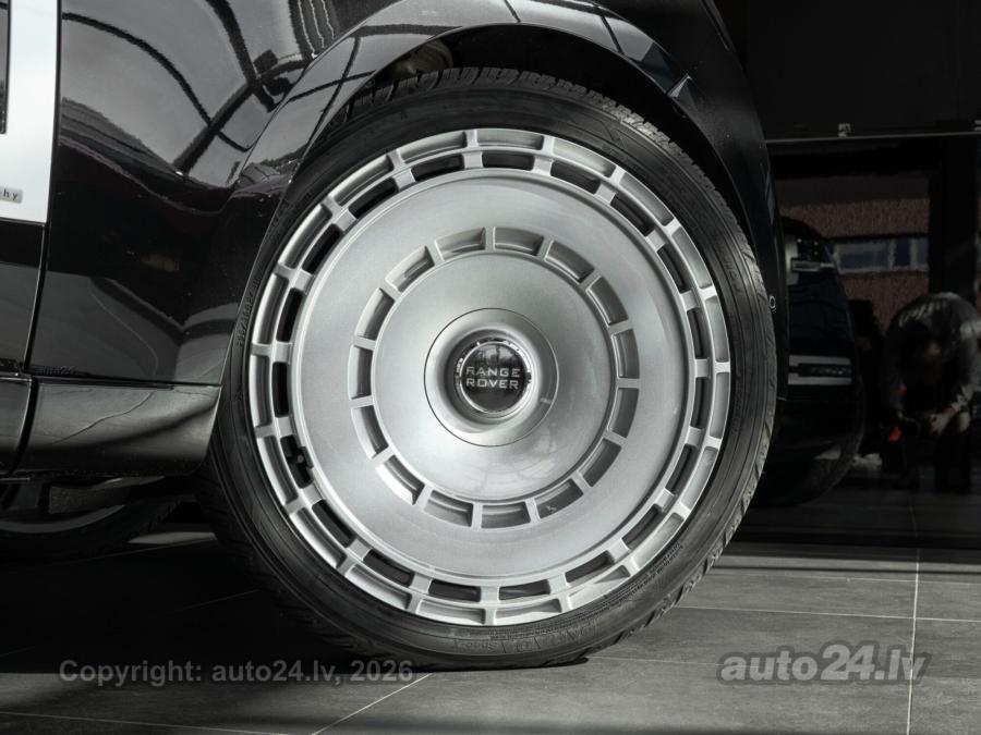 Melns Land Rover Range Rover 2022 Tallina, ar dzinēja tilpumu 3.00 L un nobraukumu 35 tūkst. km par 145900 €, foto 7 vietnē AUTOMOTO.COM.LV