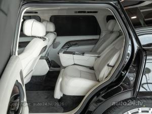 Melns Land Rover Range Rover 2022 Tallina, ar dzinēja tilpumu 3.00 L un nobraukumu 35 tūkst. km par 145900 €, foto 11 vietnē AUTOMOTO.COM.LV