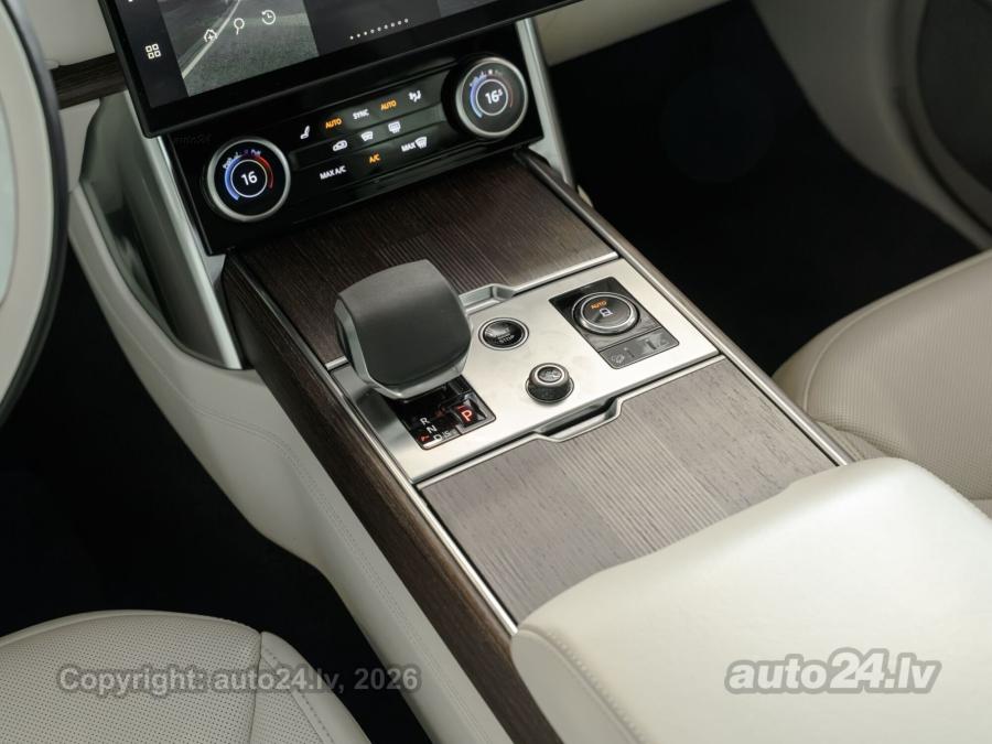 Melns Land Rover Range Rover 2022 Tallina, ar dzinēja tilpumu 3.00 L un nobraukumu 35 tūkst. km par 145900 €, foto 15 vietnē AUTOMOTO.COM.LV