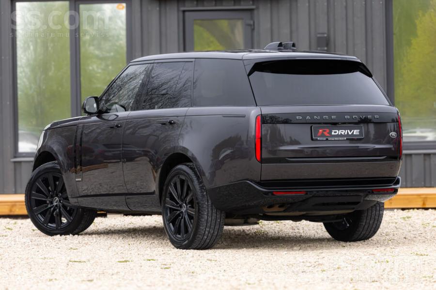 Melns Land Rover Range Rover 2023 Jelgava, ar dzinēja tilpumu 3.00 L un nobraukumu 67 tūkst. km par 135000 €, foto 5 vietnē AUTOMOTO.COM.LV