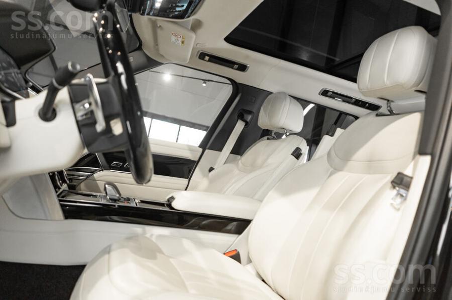 Melns Land Rover Range Rover 2023 Rīga, ar dzinēja tilpumu 3.00 L un nobraukumu 32 tūkst. km par 121000 €, foto 9 vietnē AUTOMOTO.COM.LV