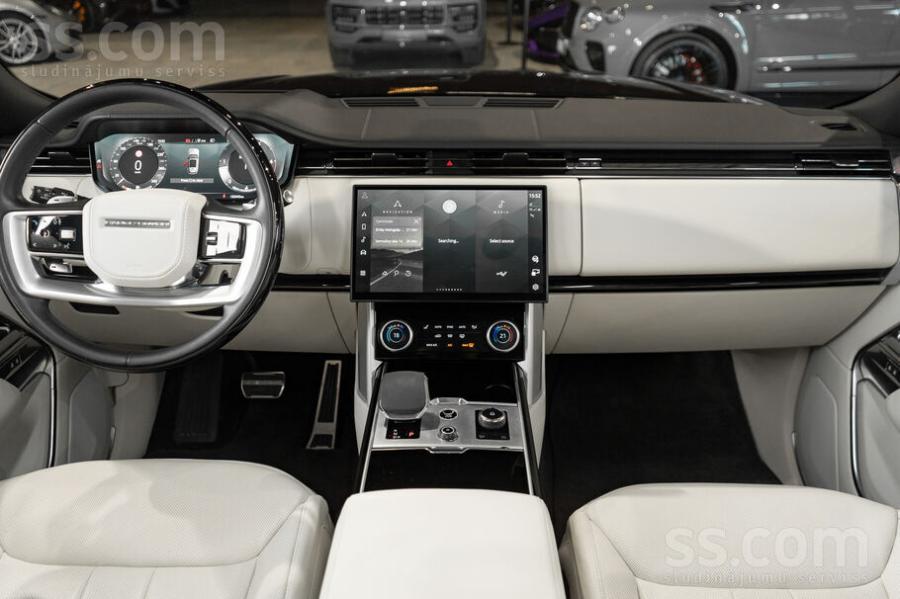 Melns Land Rover Range Rover 2023 Rīga, ar dzinēja tilpumu 3.00 L un nobraukumu 32 tūkst. km par 121000 €, foto 12 vietnē AUTOMOTO.COM.LV