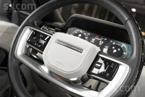 Melns Land Rover Range Rover 2023 Rīga, ar dzinēja tilpumu 3.00 L un nobraukumu 32 tūkst. km par 121000 €, foto 22 vietnē AUTOMOTO.COM.LV