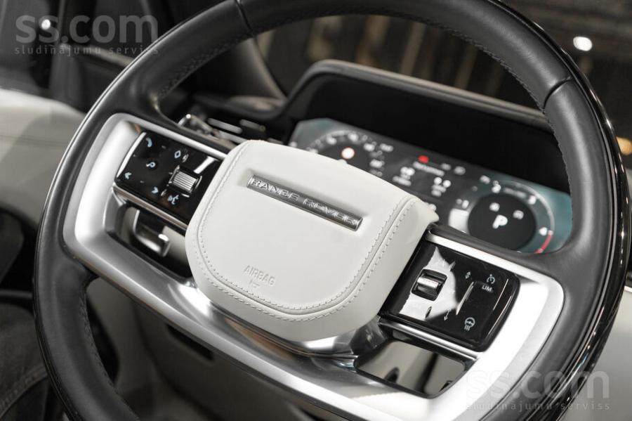 Melns Land Rover Range Rover 2023 Rīga, ar dzinēja tilpumu 3.00 L un nobraukumu 32 tūkst. km par 121000 €, foto 22 vietnē AUTOMOTO.COM.LV