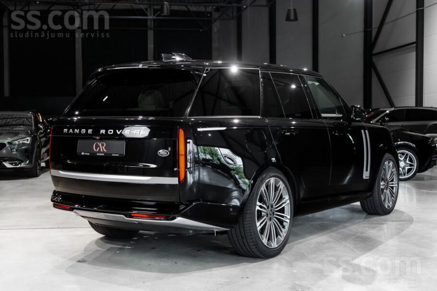 Melns Land Rover Range Rover 2023 Rīga, ar dzinēja tilpumu 3.00 L un nobraukumu 32 tūkst. km par 119900 €, foto 5 vietnē AUTOMOTO.COM.LV