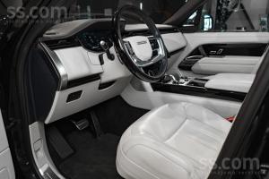 Melns Land Rover Range Rover 2023 Rīga, ar dzinēja tilpumu 3.00 L un nobraukumu 32 tūkst. km par 119900 €, foto 10 vietnē AUTOMOTO.COM.LV