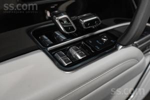 Melns Land Rover Range Rover 2023 Rīga, ar dzinēja tilpumu 3.00 L un nobraukumu 32 tūkst. km par 119900 €, foto 17 vietnē AUTOMOTO.COM.LV