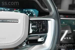 Melns Land Rover Range Rover 2023 Rīga, ar dzinēja tilpumu 3.00 L un nobraukumu 32 tūkst. km par 119900 €, foto 22 vietnē AUTOMOTO.COM.LV