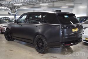 Melns Land Rover Range Rover 2023 Rīga, ar dzinēja tilpumu 4.40 L un nobraukumu 39 tūkst. km par 159000 €, foto 3 vietnē AUTOMOTO.COM.LV