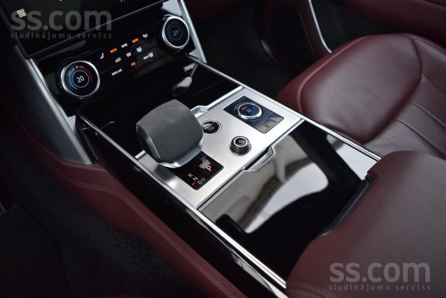 Melns Land Rover Range Rover 2023 Rīga, ar dzinēja tilpumu 4.40 L un nobraukumu 39 tūkst. km par 159000 €, foto 6 vietnē AUTOMOTO.COM.LV