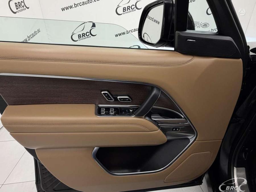 Melns Land Rover Range Rover 2023 Viļņa, ar dzinēja tilpumu 3.00 L un nobraukumu 87 tūkst. km par 94900 €, foto 24 vietnē AUTOMOTO.COM.LV