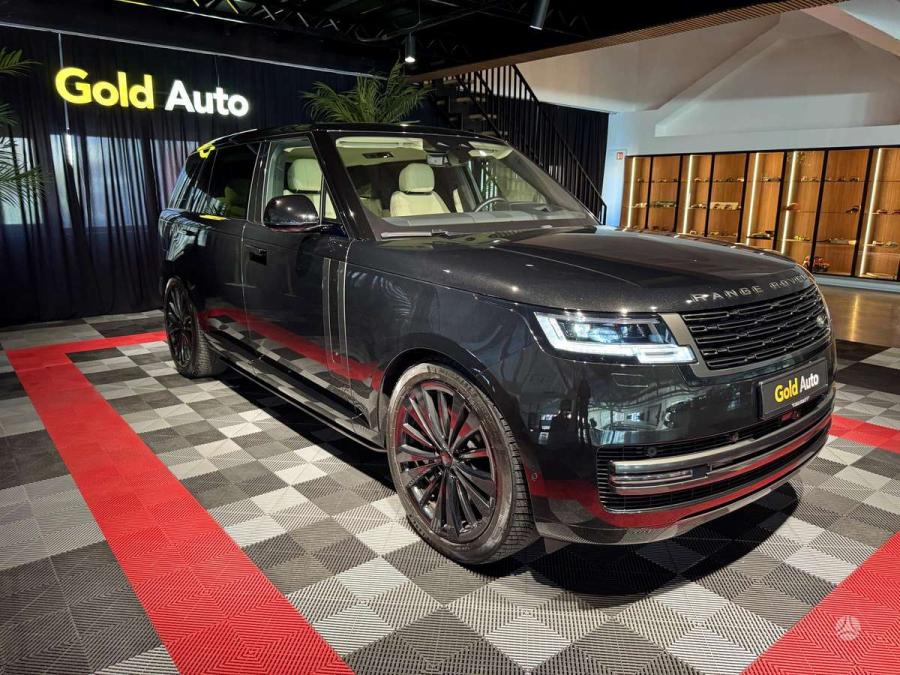 Melns Land Rover Range Rover 2023 Viļņa, ar dzinēja tilpumu 4.40 L un nobraukumu 69 tūkst. km par 139150 €, foto 3 vietnē AUTOMOTO.COM.LV
